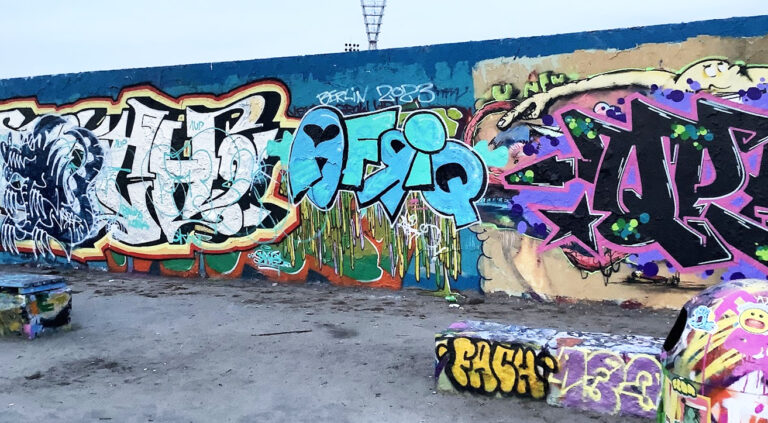 31 Cities Around The World Where Graffiti Is Legal in 2024 | S-F